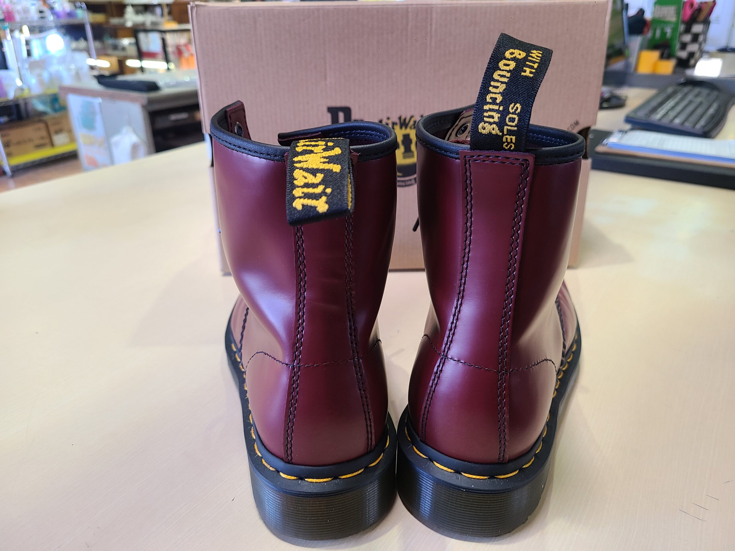 ドクターマーチン 8ホールシューズ1460W買取｜愛品館市原店 | リサイクルショップ 中古品の買取は愛品倶楽部・愛品館