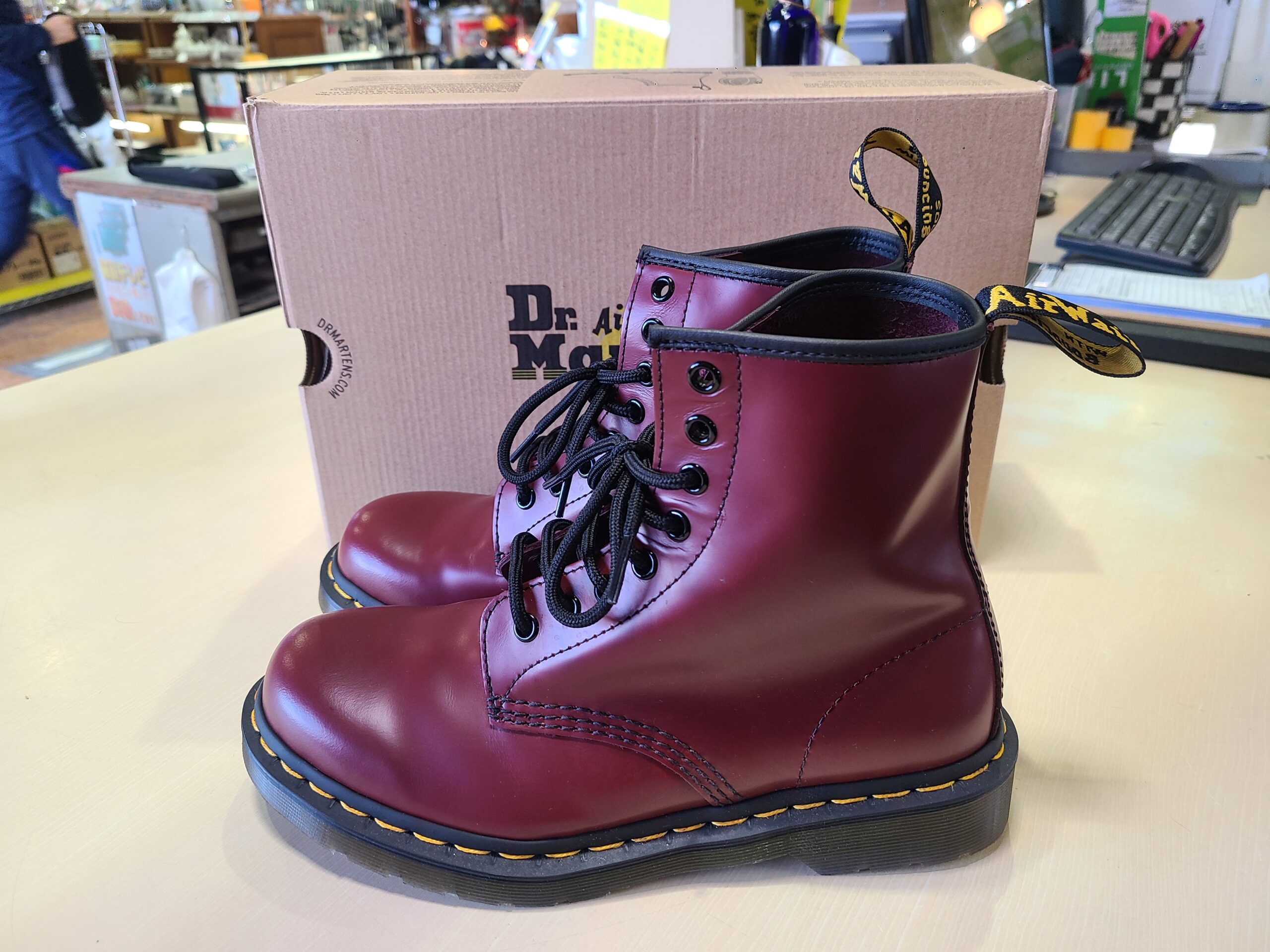 ドクターマーチン 8ホールシューズ1460W買取｜愛品館市原店 | リサイクルショップ 中古品の買取は愛品倶楽部・愛品館