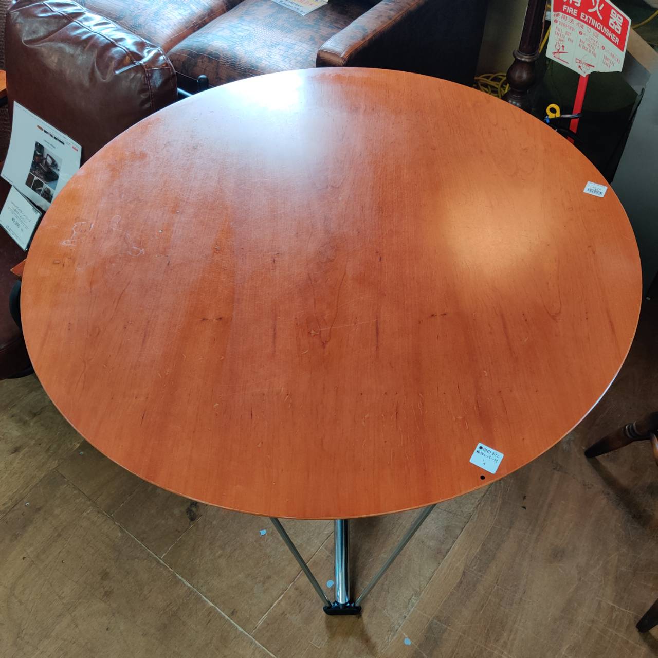 MAGIS 1980年代製 高さ調整式 円型テーブル LEM 販売中！ 愛品倶楽部柏店 リユース＆リサイクルショップ