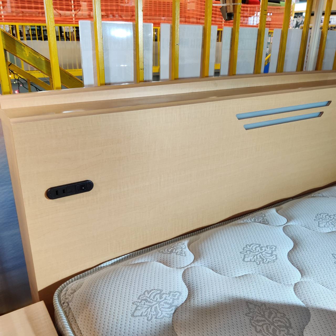 フランスベッド 収納付きダブルベッド LT-310 ハード 販売中！ 愛品倶楽部柏店 リユース＆リサイクルショップ